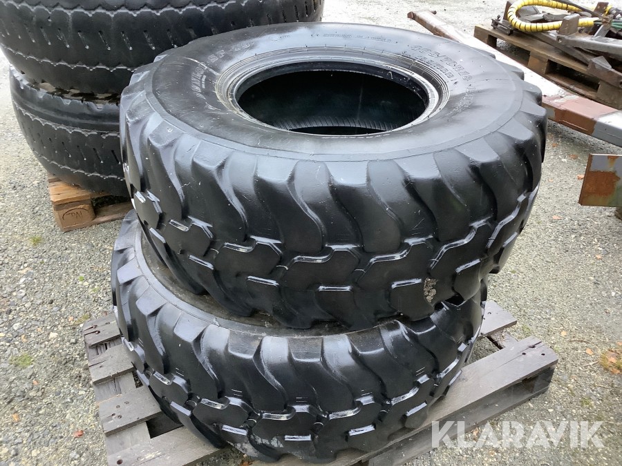 Däck till lastmaskin Dunlop 2st, 405/70R18