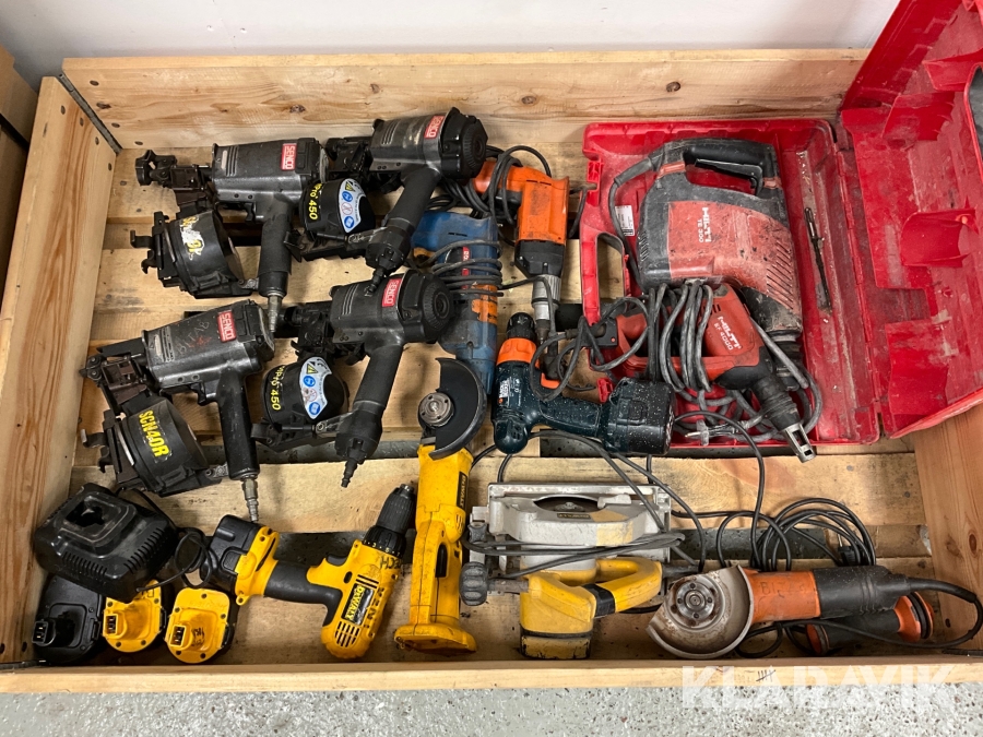 Bygg handverktyg 13st, Strängnäs, Klaravik auktioner