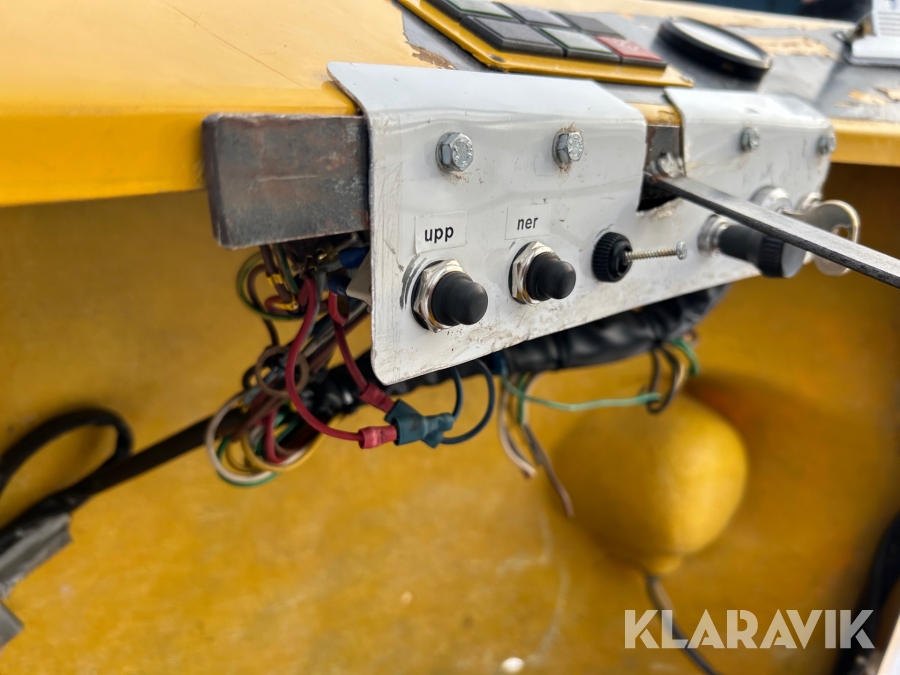 Flaktruck Allme TR3, Borlänge, Klaravik auktioner