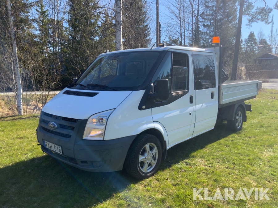 Klaravik Auktioner | Lätt lastbil Ford Transit med hiab-kran