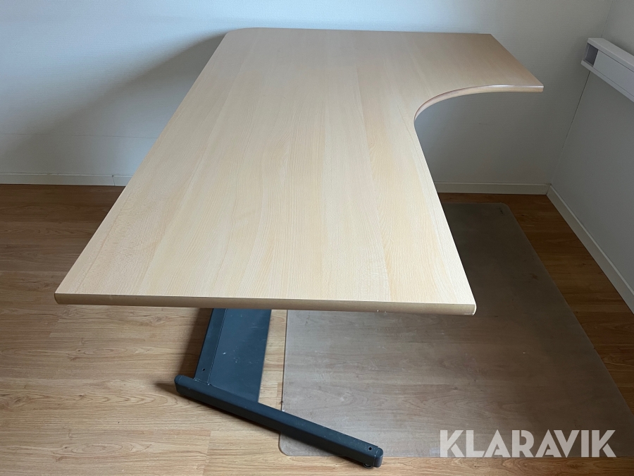 Höj- och sänkbart skrivbord, Filipstad, Klaravik auktioner