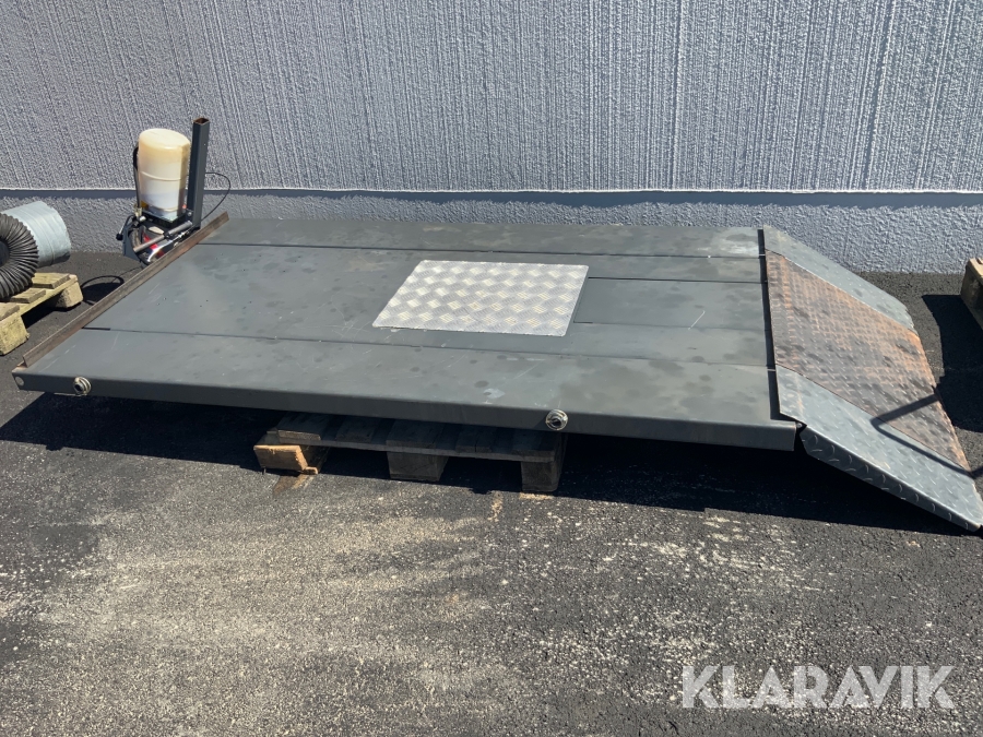 Hydrauliskt lyftbord 1000 kg, Ystad, Klaravik auktioner