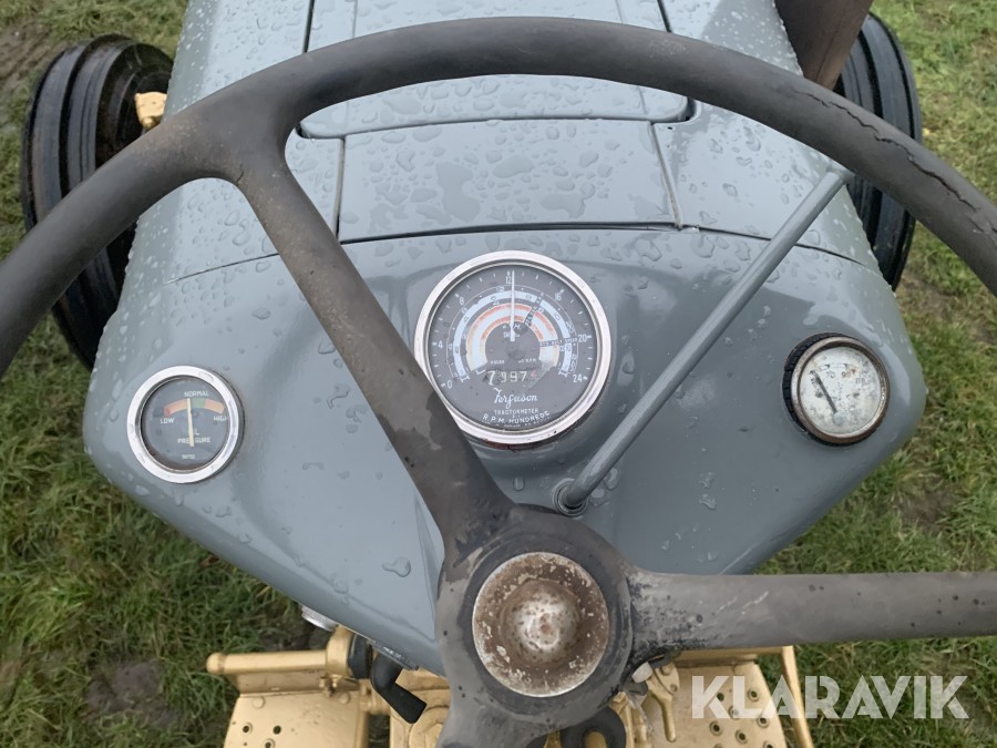 Veterantraktor Ferguson grålle