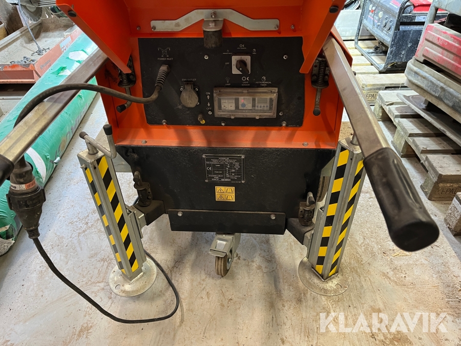 Belysningsmast Satema X-chain, Vallentuna, Klaravik auktione