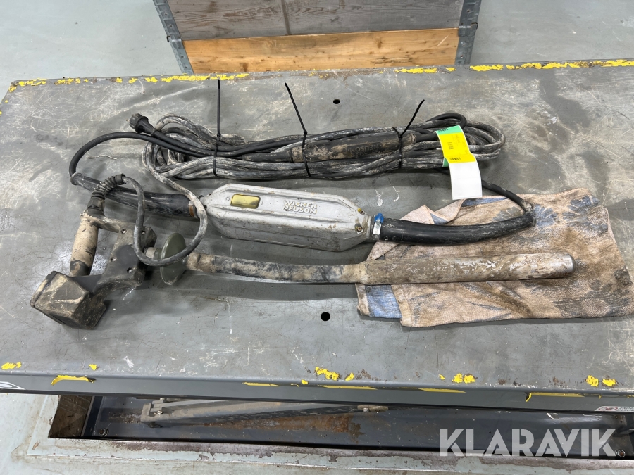Valvstav med inbyggd motor Wacker Neuson IRSE-FU45 0,9M, Sva