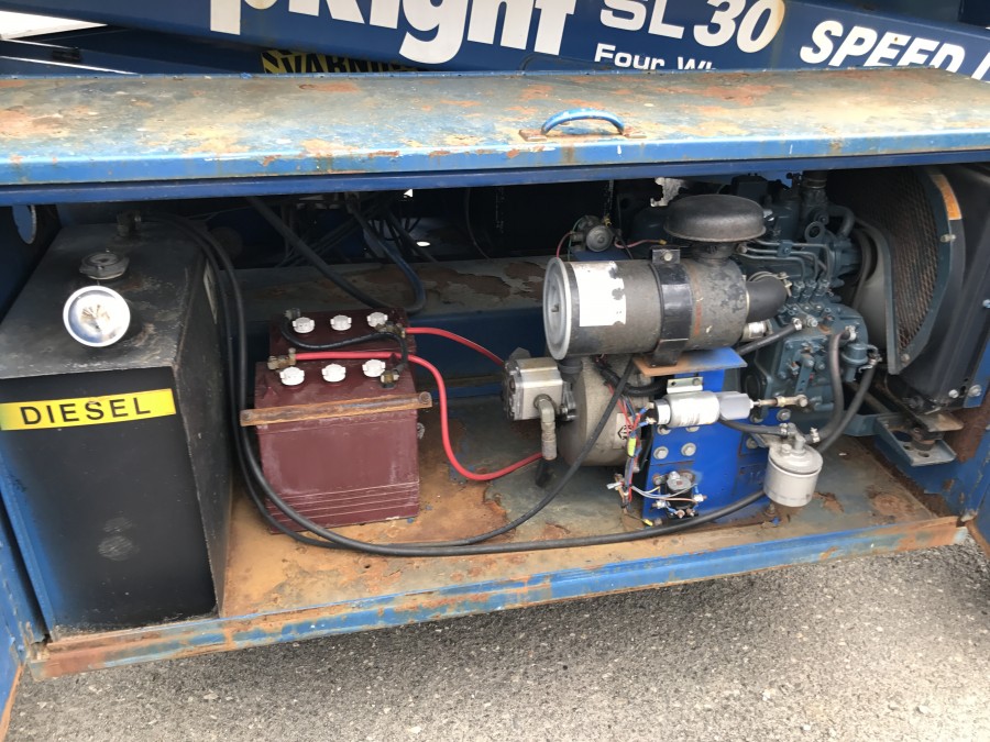 Klaravik Auktioner | Saxlift UpRight SL30SL Diesel