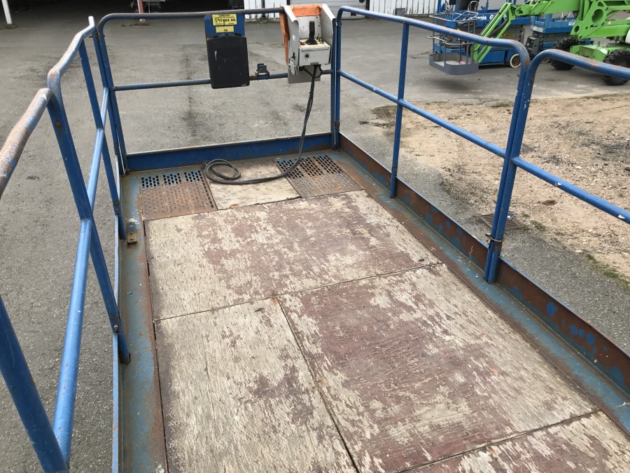 Klaravik Auktioner | Saxlift UpRight SL30SL Diesel