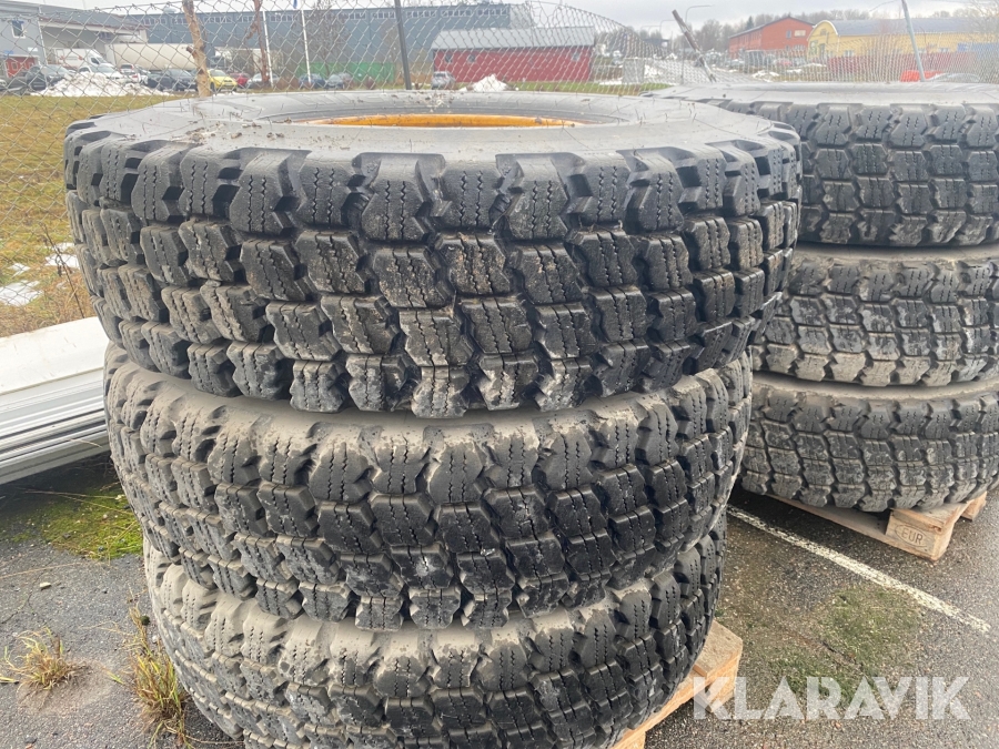 Entreprenaddäck Michelin 14.00 R24, Norrtälje,