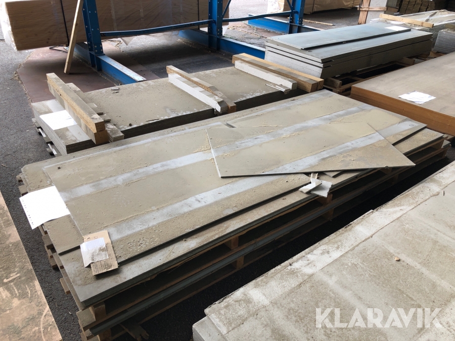 Klaravik Auktioner | Minerit skivor 8x1200x2700