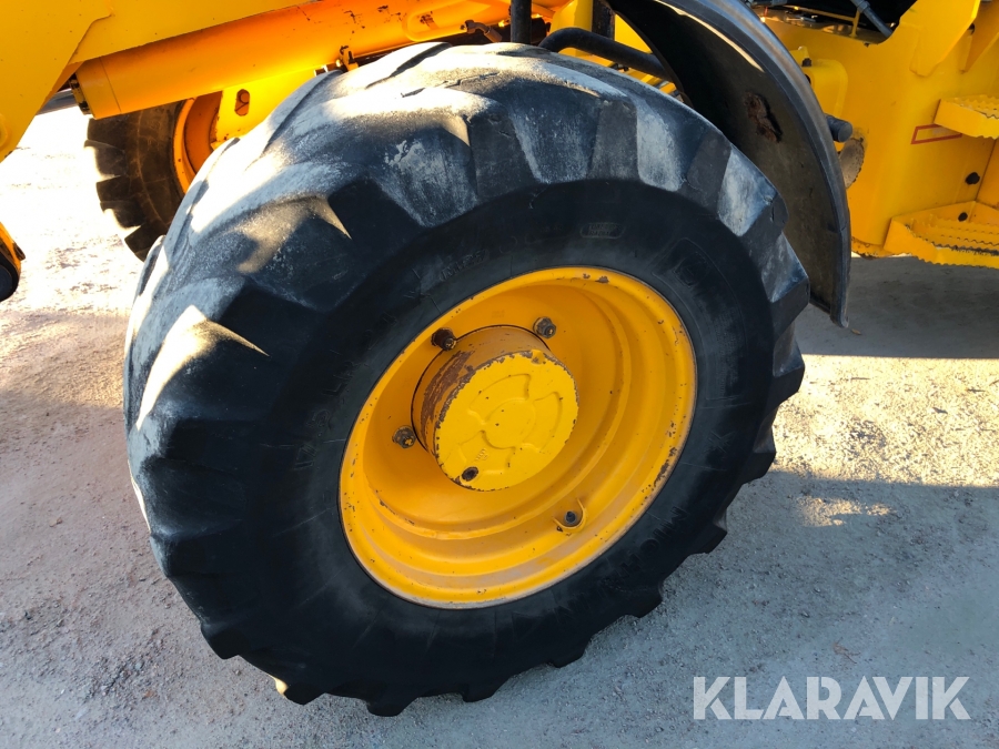 Teleskoplastare JCB TM300