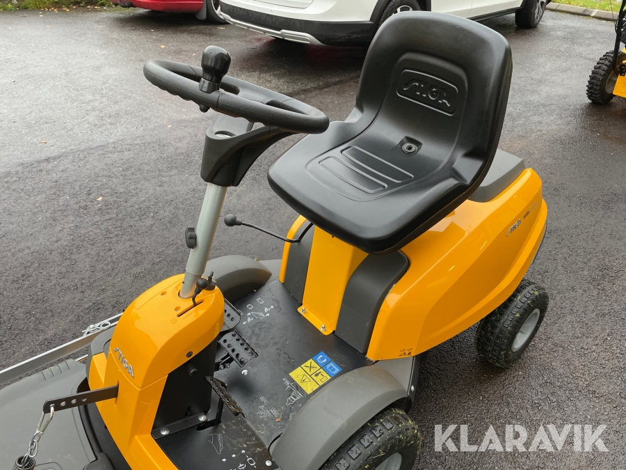 Gräsklippare Stiga V 301, Mark, Klaravik auktioner