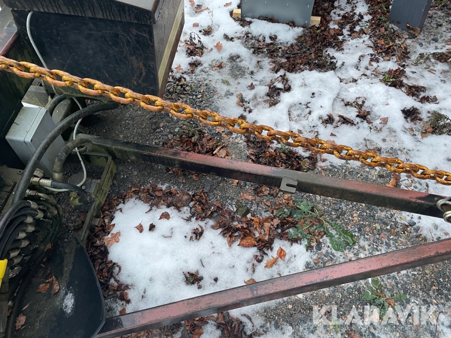 Slagkraft kompakt med Cranab kran, Örebro, Klaravik auktione
