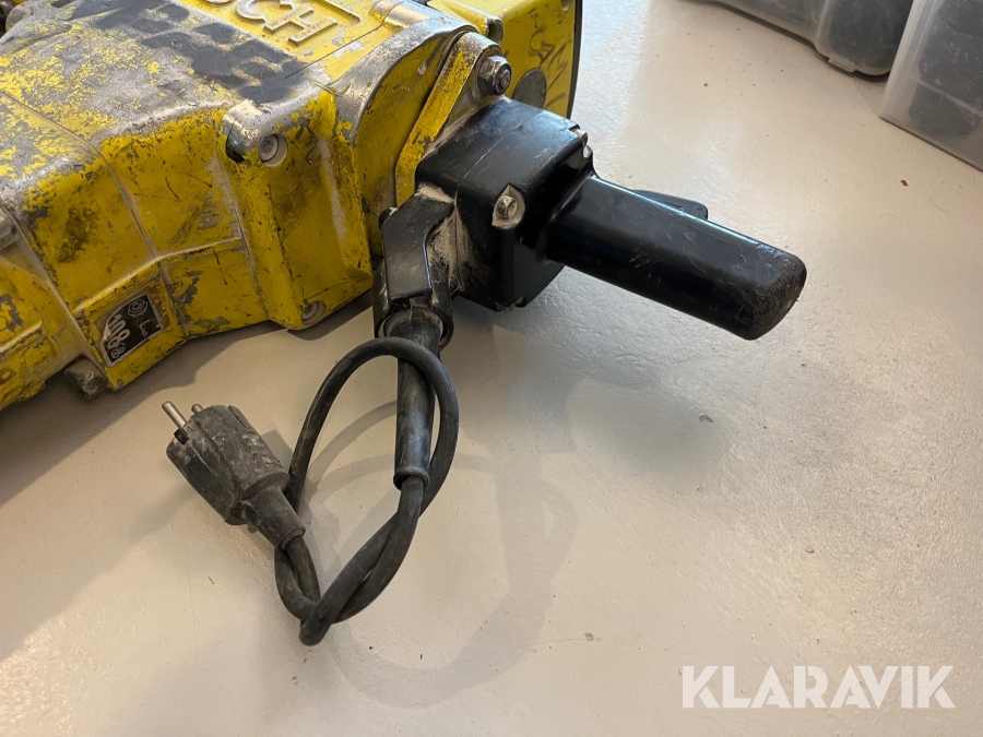 Bilmaskiner Bosch GSH 27, Solna, Klaravik auktioner