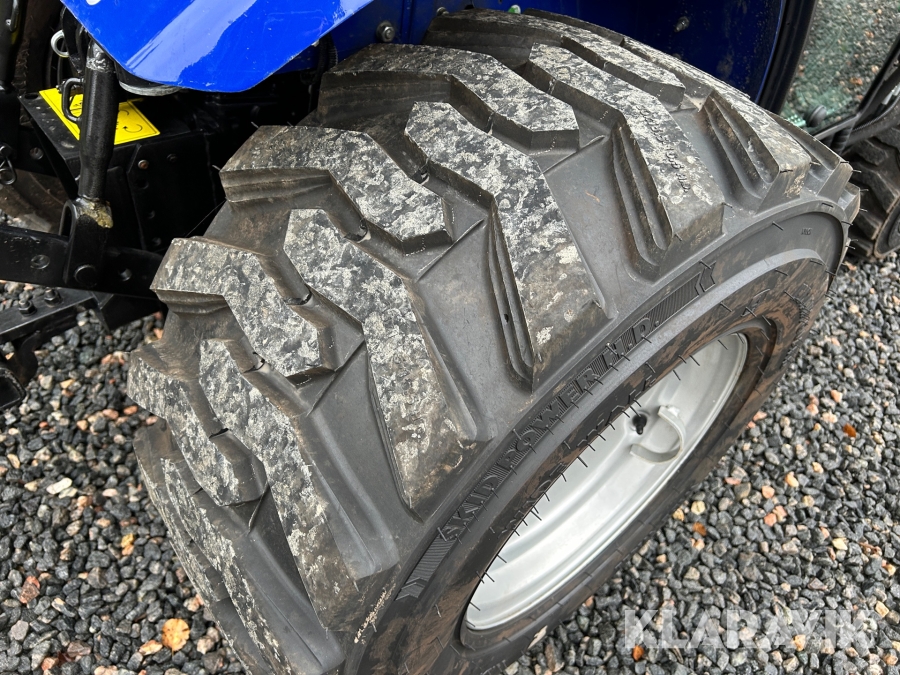 Traktor Farmatrac FT26, Lerum, Klaravik auktioner