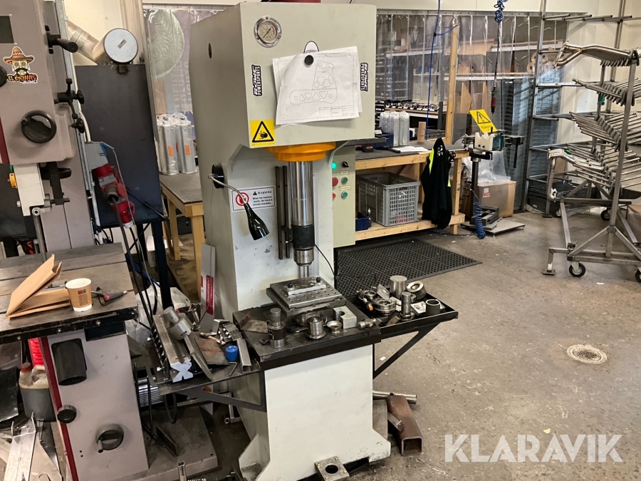 C-press Zhongyou Y041-401, Boden, Klaravik auktioner