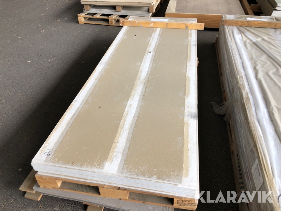 Klaravik Auktioner | Skivor masterboard + minerit