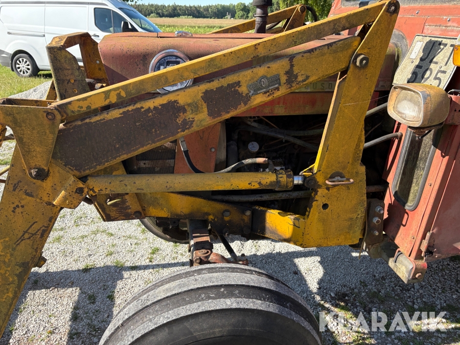 Veterantraktor Massey Ferguson 185S, Gotland, Klaravik aukti