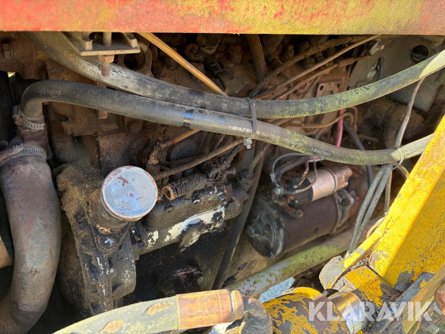 Veterantraktor Massey Ferguson 185S, Gotland, Klaravik aukti