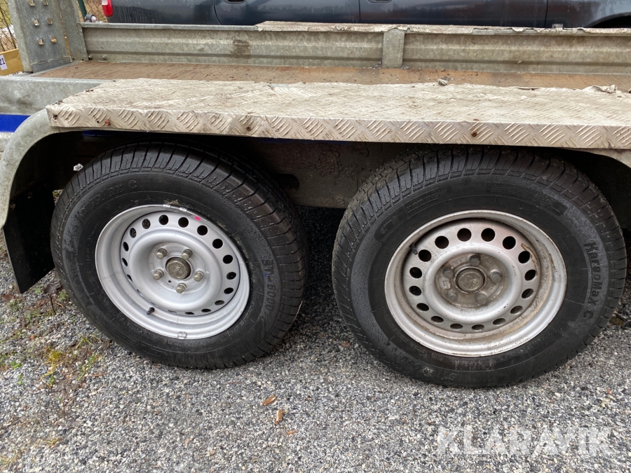 Klaravik Auktioner | Maskinsläp WT Trailer Wiola W2