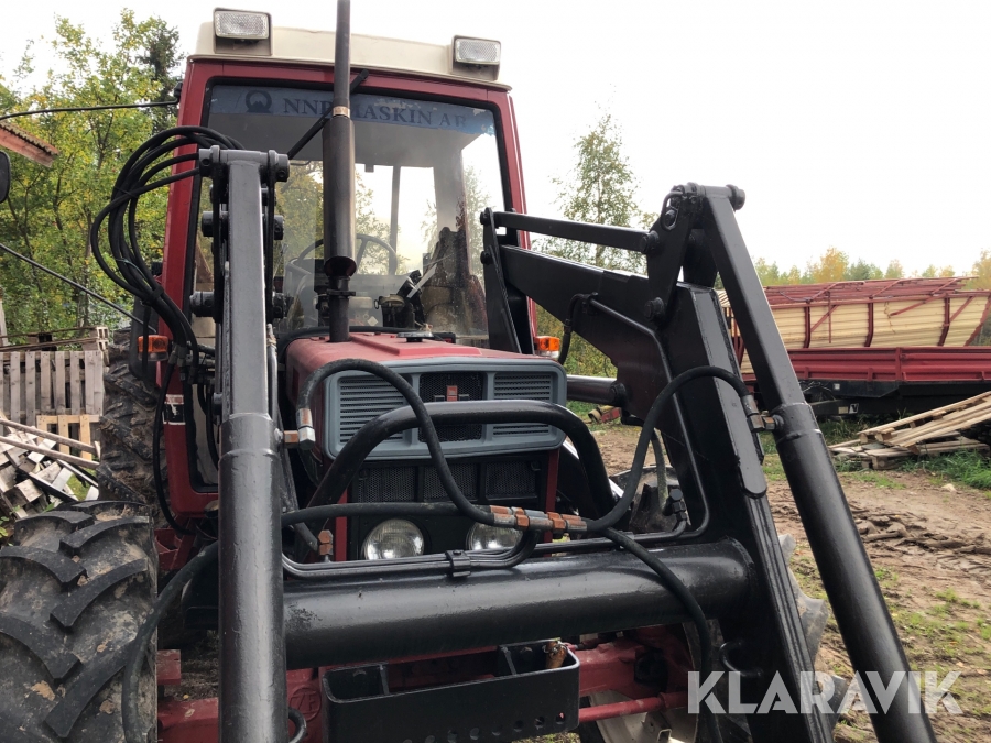 Traktor Case IH 685XL