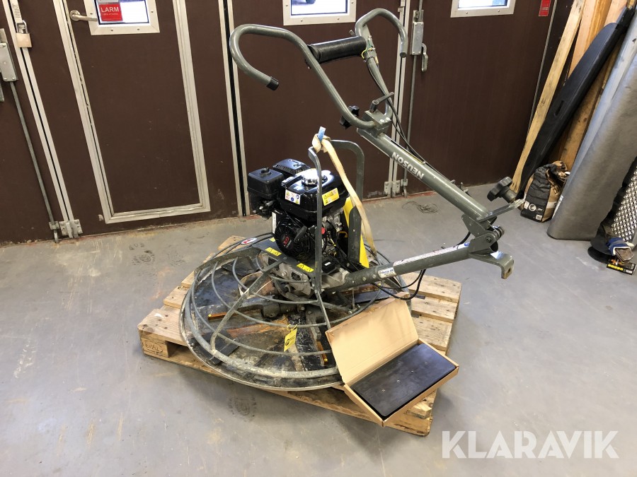 Klaravik Auktioner | Betongglättare Wacker Neuson CT36