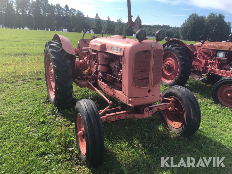 Klaravik Auktioner | Veterantraktor Nuffield 4dm