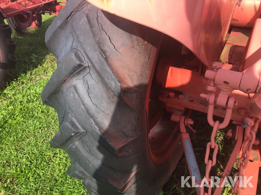 Klaravik Auktioner | Veterantraktor Nuffield 4dm