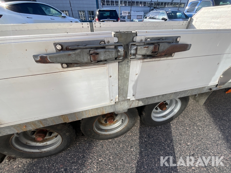 Personbilssläp 3-axlat Boj-släp Eskil III, Haninge, Klaravik