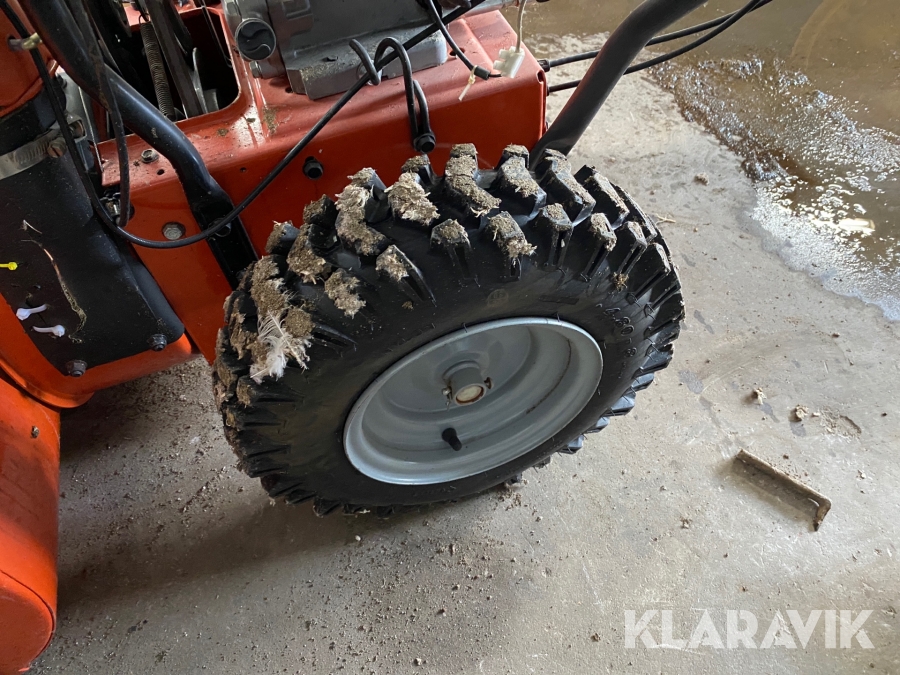 Klaravik Auktioner | Snöslunga Husqvarna ST 230P
