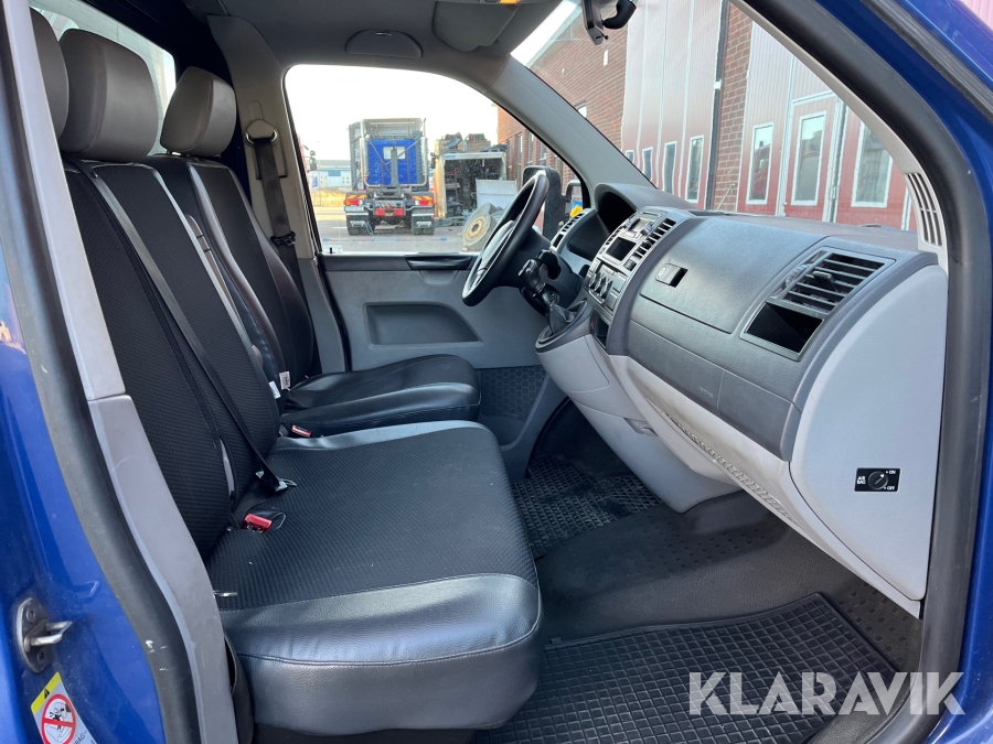 Pickup Volkswagen Transporter T5 2.0 TDI Pickup (102hk), Sal