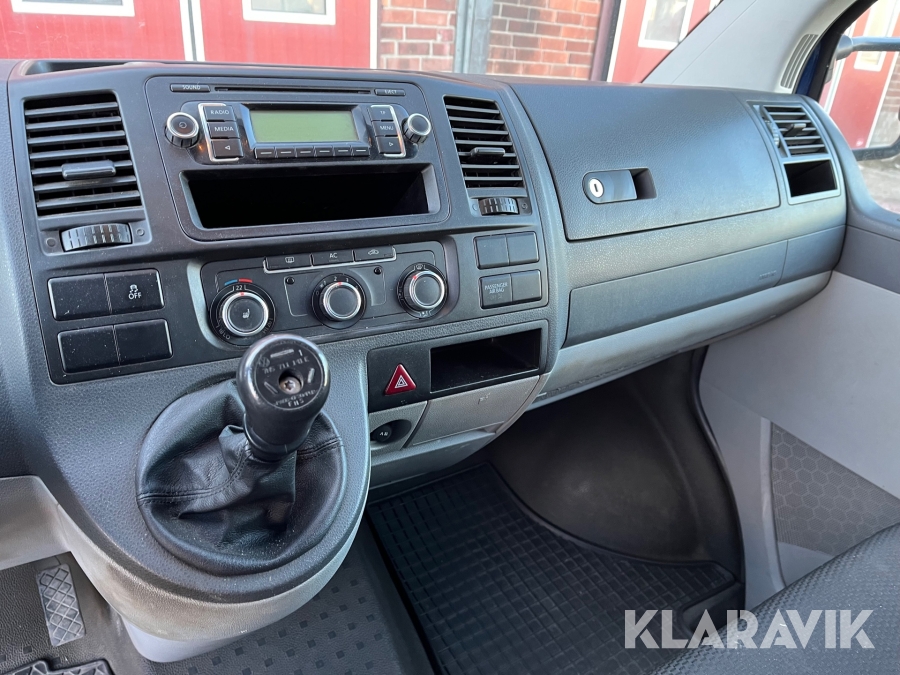 Pickup Volkswagen Transporter T5 2.0 TDI Pickup (102hk), Sal